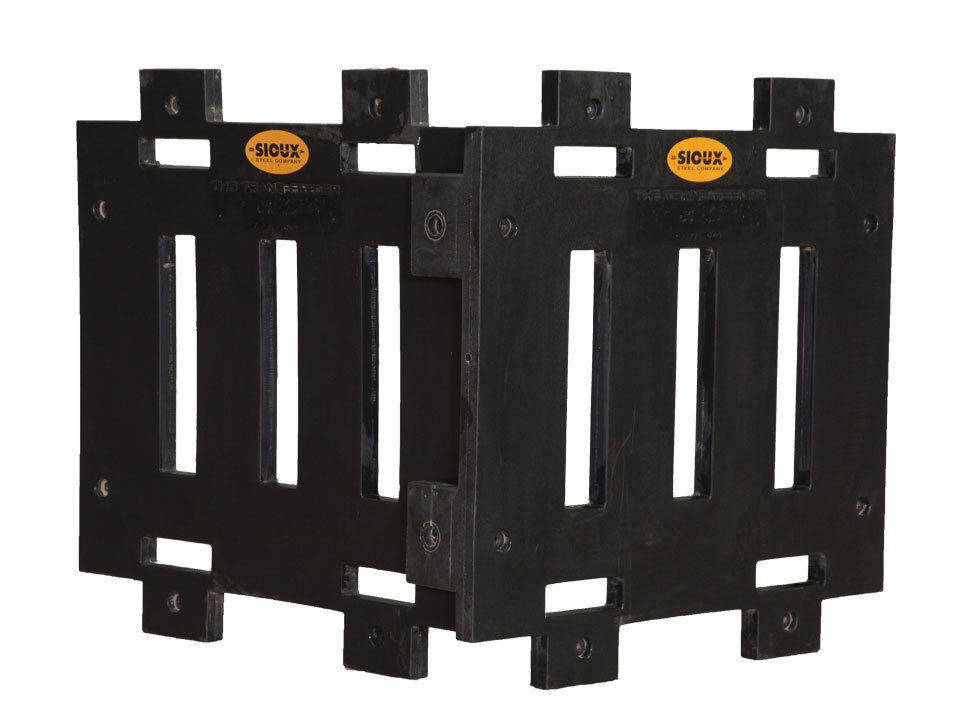 Poly Hay Feeders | Sioux Steel Company