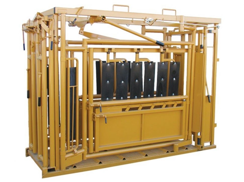 Squeeze Chute - Auto Head Gate | Sioux Steel Company